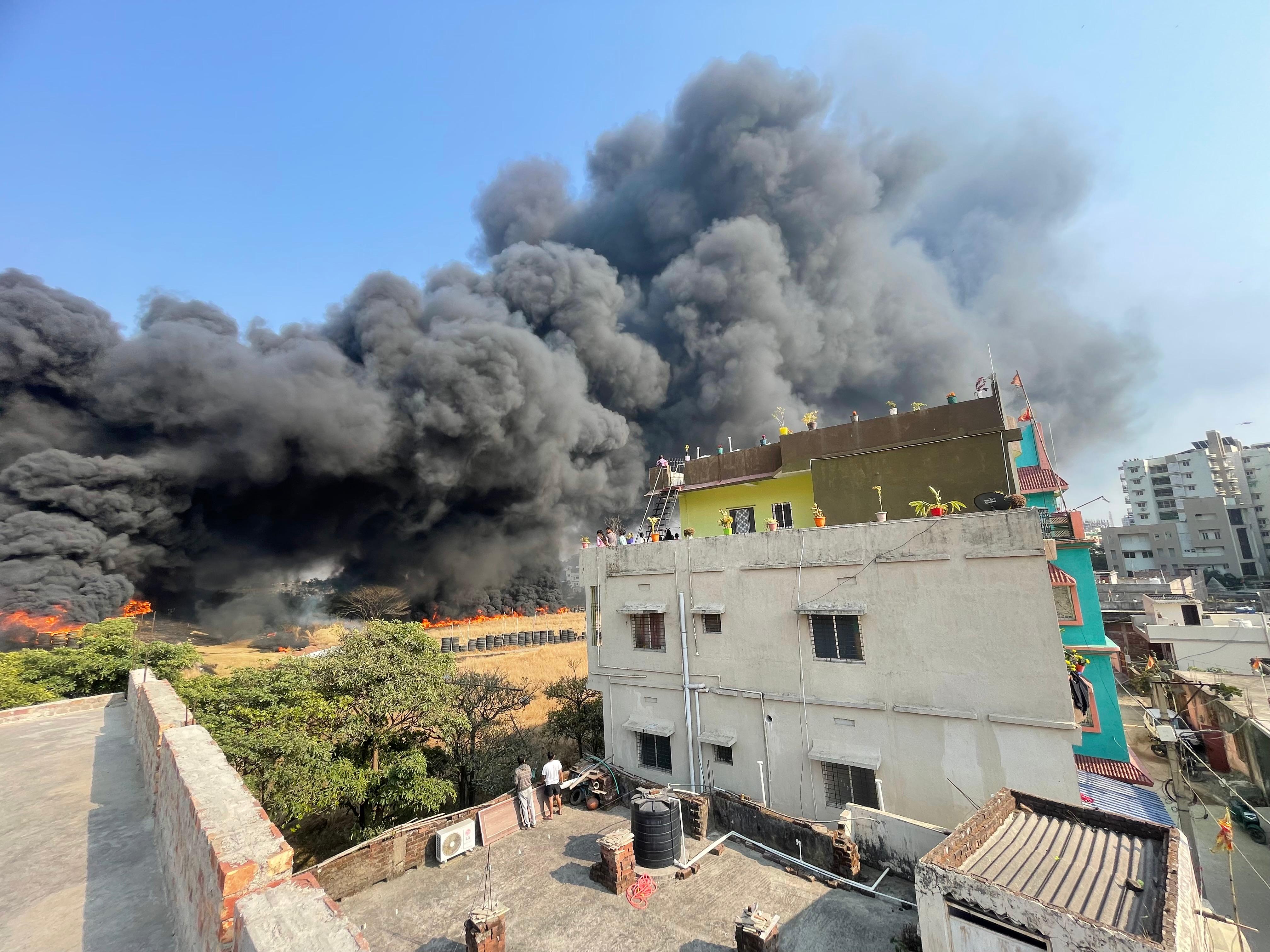 रांची में भारतीय सेना की फायरिंग रेंज में लगी आग, रेस्क्यू में जुटा ...