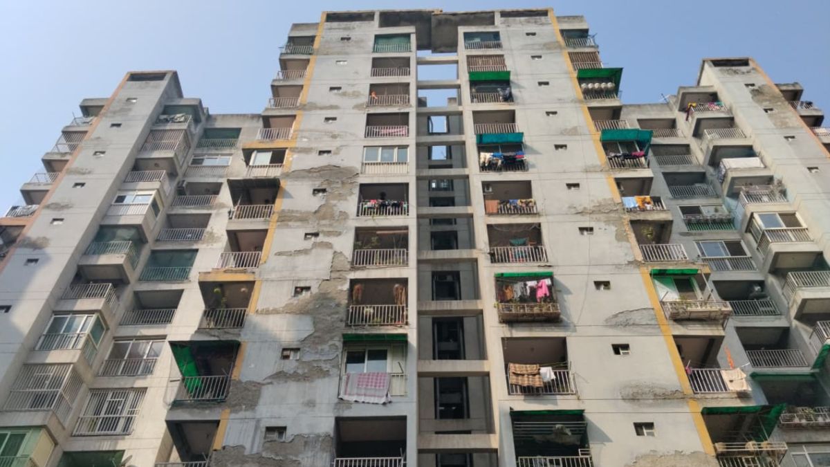 पिता चेतन ने दो नहीं, तीन सगी बहनों से की है शादी; गाजियाबाद ट्रिपल ...