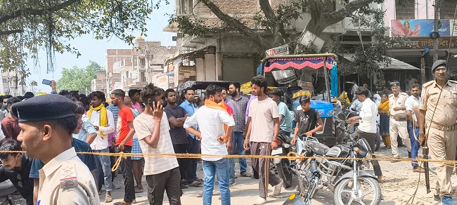 गोपालगंज में शौच विवाद में महिला की बेरहमी से हत्या, सड़क जाम कर ...